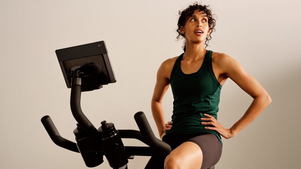 How to choose the best exercise bike for a cardio workout at home ...